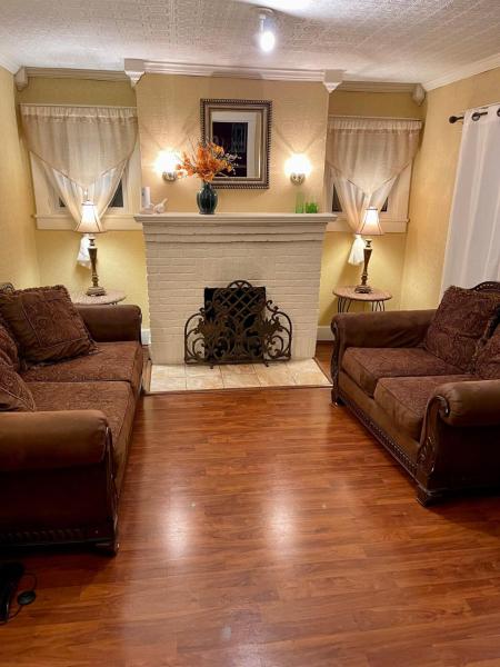 Home Away From Home Mlnutes! To Broadway & Stadium - Nashville, TN