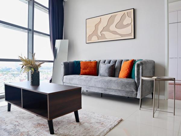 4pax Hazelwood Suite, Azure Paradigm Pj, 2 Bedroom 1 Bathroom - Puchong