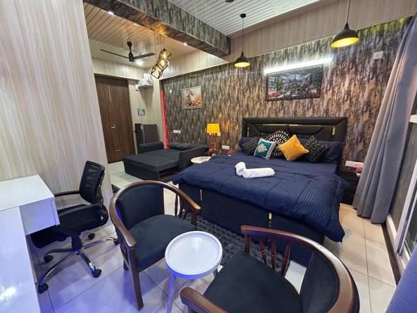 Spacious 1bhk For 6 Guests King Sofa Beds Zirakpur,chandigarh,mohali,tricity - Panchkula