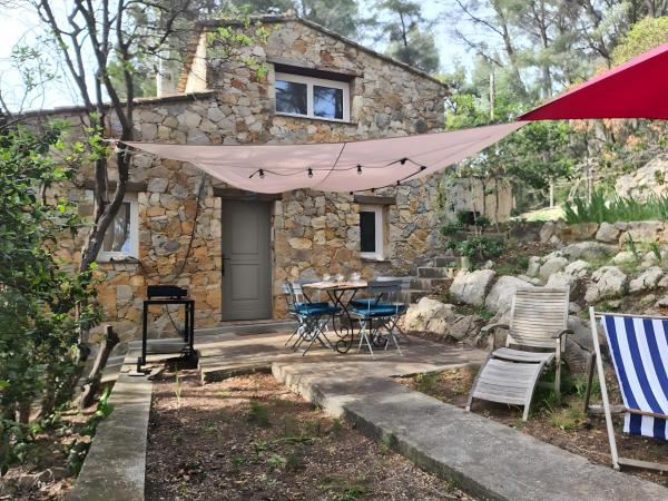 Gîte De Charme Sous Les Pins - Le Castellet