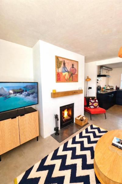 Palms 1 - Wood Burner, 5 Min Walk To Beach+parking - Crantock