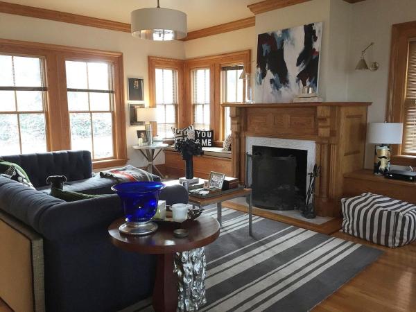 Large Historic Mansion - Iowa