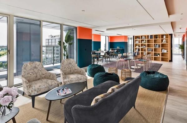 Executive City Flat With Gym, Sauna & Workspace - Watford