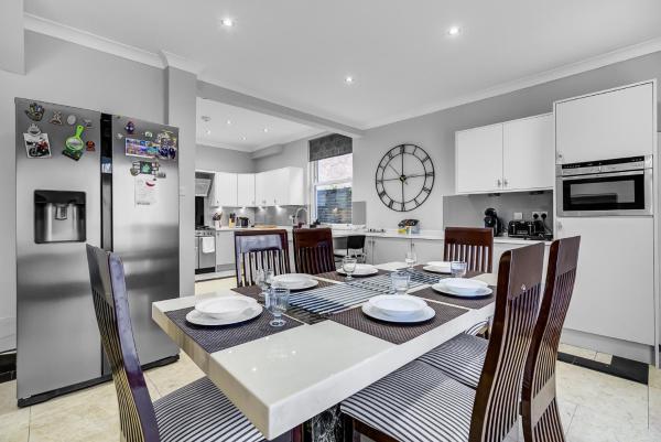 The House Of Asha And Sunny - London, UK