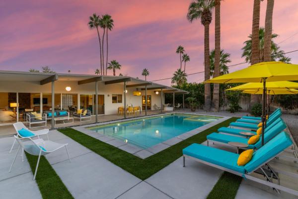 Midcentury Cool - Palm Springs, CA
