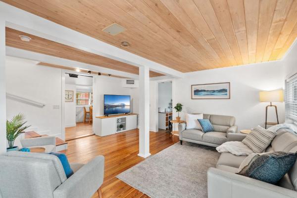 1061 Louisiana Avenue - Sebastian, FL