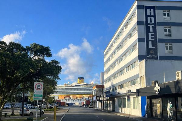 Hotel Itajaí Tur - Itajaí Navegantes - Navegantes