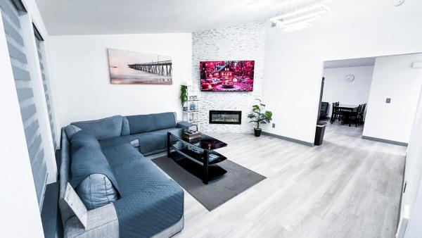 Velour House - Stylish Home Yard Parking - Vancouver, WA