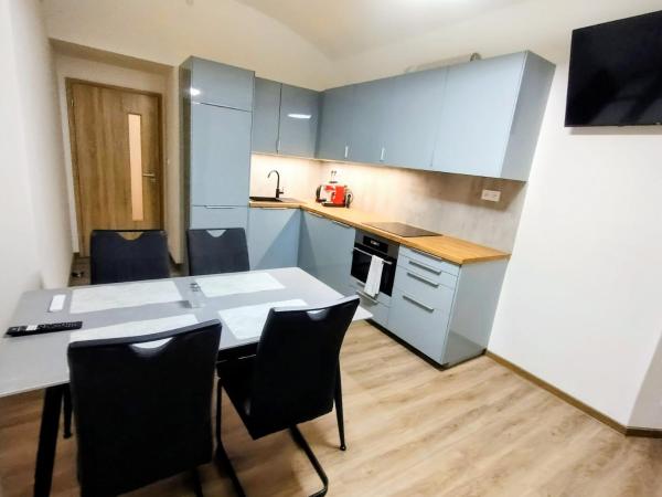 2 - Room Apartment With Terrace And Free Parking - Prague
