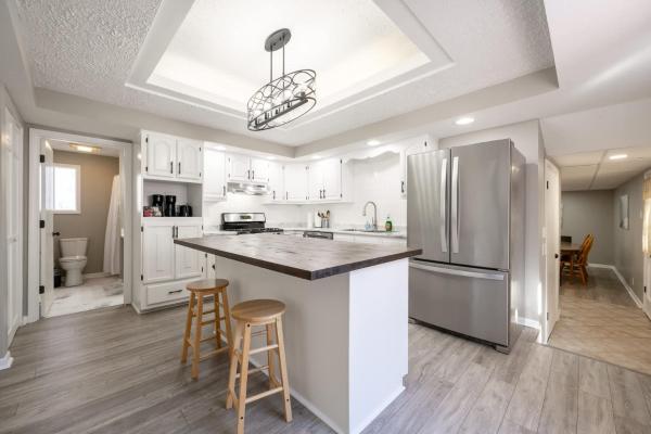 Spacious Duplex Home In Downtown Indy-family Friendly - Indianapolis, IN