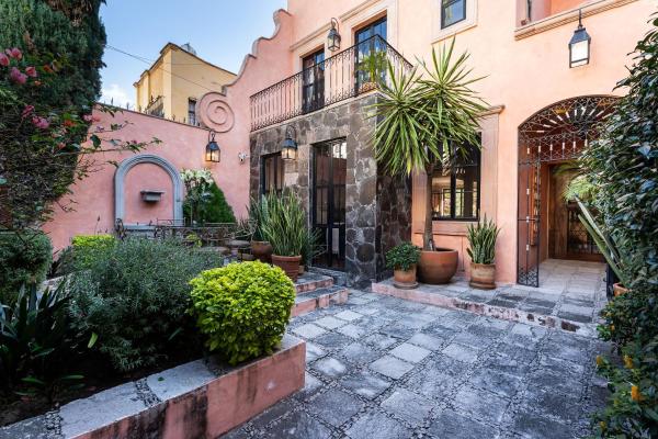 3br Guadalupe Home, Near Centro With Private Rooftop - San Miguel de Allende