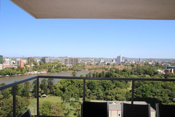 Birrunga View Apartment 2 Br & Parking - Spring Hill
