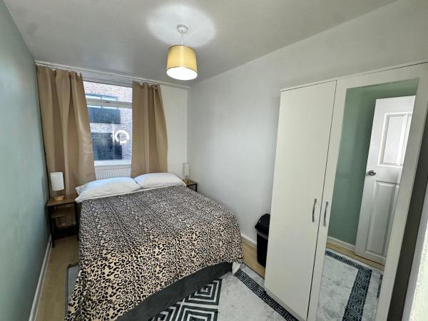 Zion Double Room - Croydon