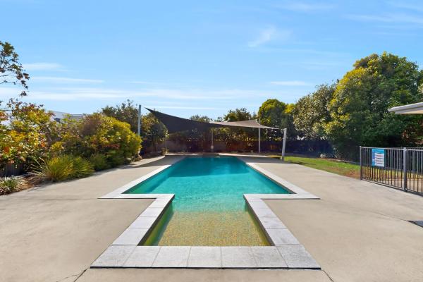 Mango Hill 3 Bedroom Family Accommodation - Brisbane