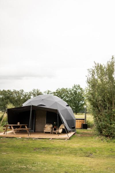 Nordic Dome Met Hottub - Borculo