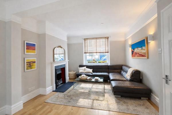 Charming Pimlico Family Townhouse - Croydon