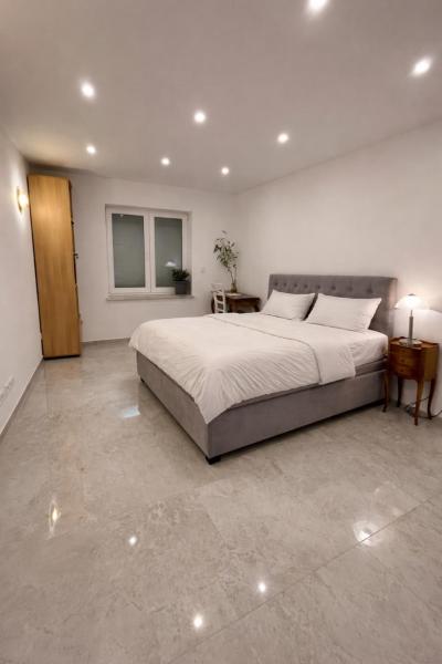 Ganze Etage - Zentral - Messe Gut Erreichbar - Langenhagen