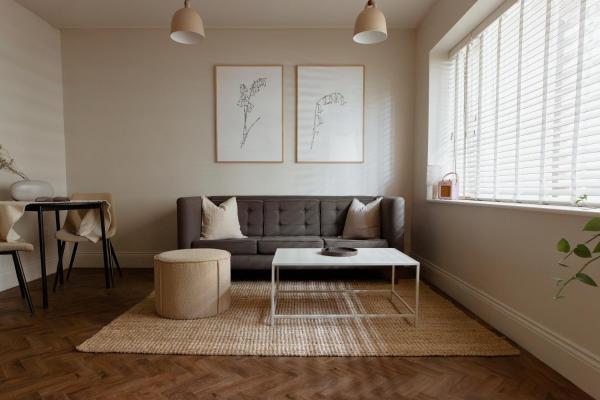 Hideout Hotel - Great Britain