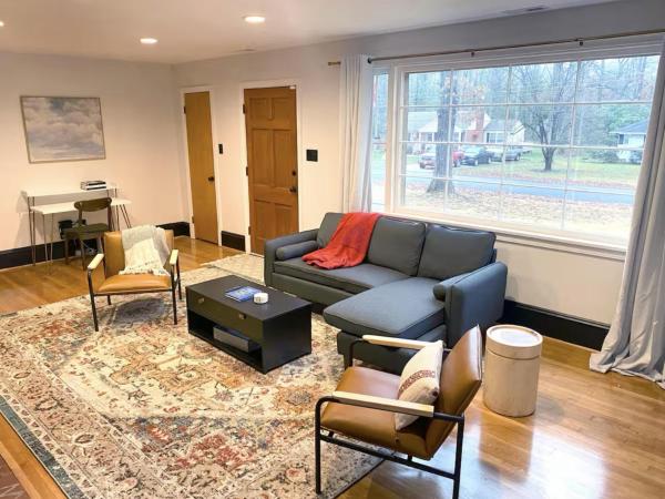 Renovated Modern Home Minutes To Downtown Richmond - Virginia