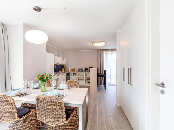 Prora Block 1 - Ferienwohnung Mit Pool, Sauna Und Fitness - Sonnenschein - Putbus