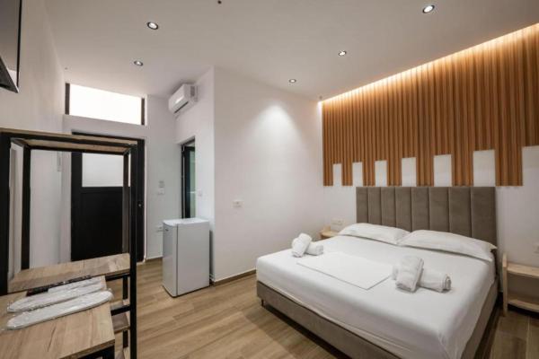 Azure Bay Resort - Saranda