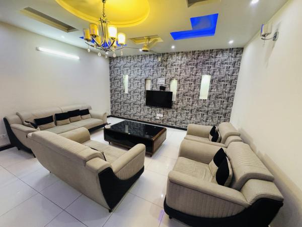 Luxury 3bedrooms Portion In Islamabad Margala Hills View - Islamabad