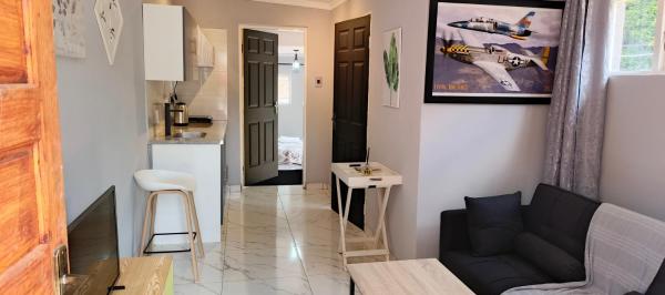 Easyluxe Suite - Edenvale