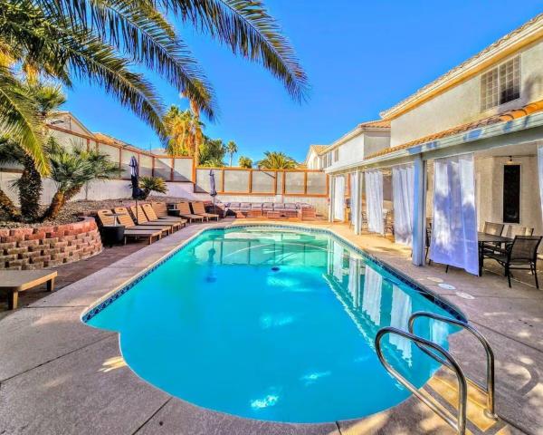 Villa Gilded Ember House - Henderson, NV