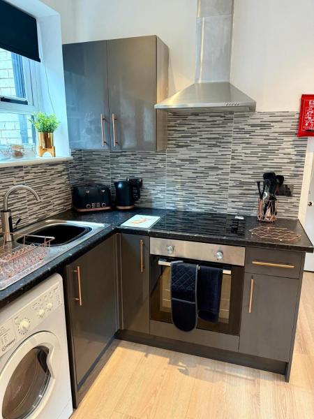 Brand New Studio Apartment - Sleeps 3 - Bradford, United Kingdom
