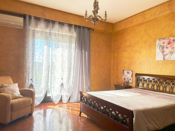 Room In Avola - Avola