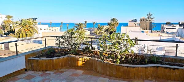 Dar Essaada - Exceptional Duplex De 270 M2, Plage à 2 Min à Pieds - Mahdia