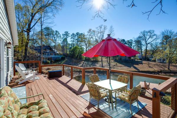 Lake Murray Retreat With Fishing Dock, Near Marinas! - Gilbert, SC
