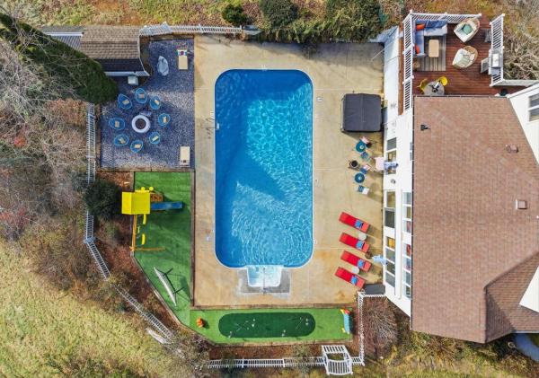 Sleeps 20 Sport Court Game Room Grill Spa - Asheville, NC