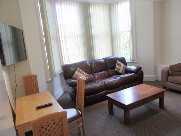 No 4 - Large 2 Bed Near Sefton Park And Lark Lane - 