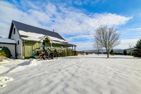 Catskills Escape On 50 Acres With Wood-burning Stove - Hobart, NY