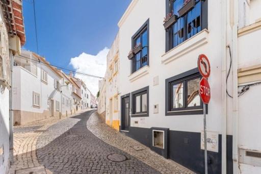 Charming 3 Level House In Lagos Center Great Balcony Views And Near Beach - Lagos, Portugal