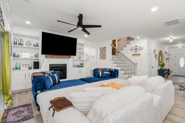 Luxury Property With Swim Spa, Game Room, Fitness Center - 德罕