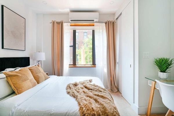 78-4b New Quality 1br W&d In Unit Skylights - New York City