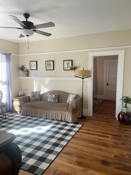 Suite In Downtown Riverside - Riverside, CA