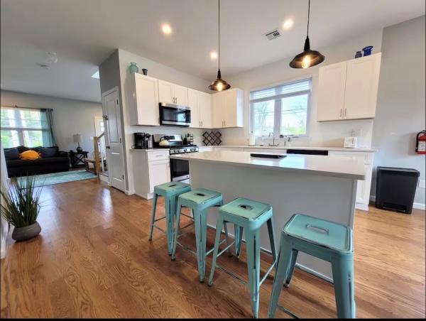 Exclusive Vacation Rental Near Asbury Park!! - Asbury Park, NJ