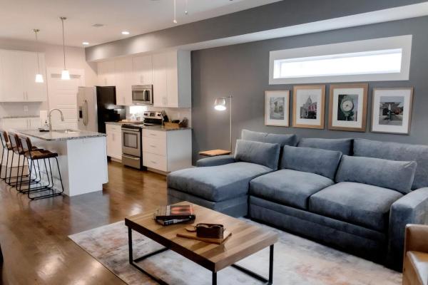 The Lookout By Lori In Downtown - 88 Promontory - Clarksville, TN