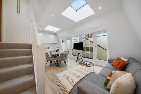 Bright 2-bed Flat In Wandsworth Near Clapham Junction - Surbiton