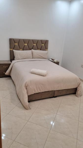 Appartement Moderne à 10 Minutes Du Stade Moulay Abdellah - Témara