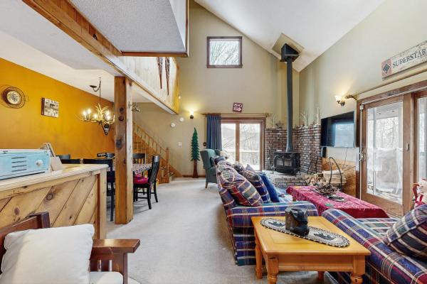 Snowy Day Chalet - Killington, VT