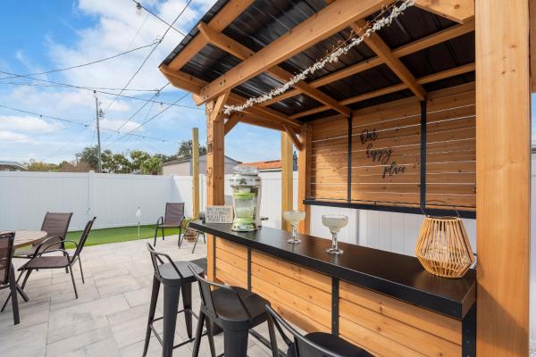 Luxury Vacation Home In Madeira Beach Family And Pet Friendly - St. Pete Beach, FL