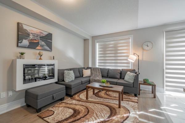 Bright And Spacious 3br, 2,5 Bath Home In Caledon - Brampton
