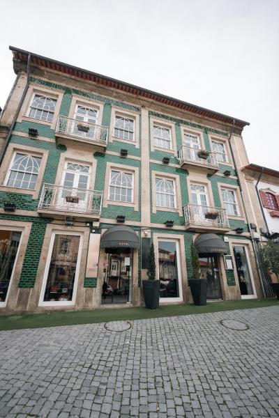 8 Villas Hotel - Guimarães