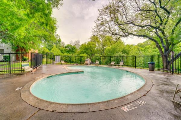 1 Bedroom Apt W Swimming Pool Wifi Parking In Dallas Tx - Dallas