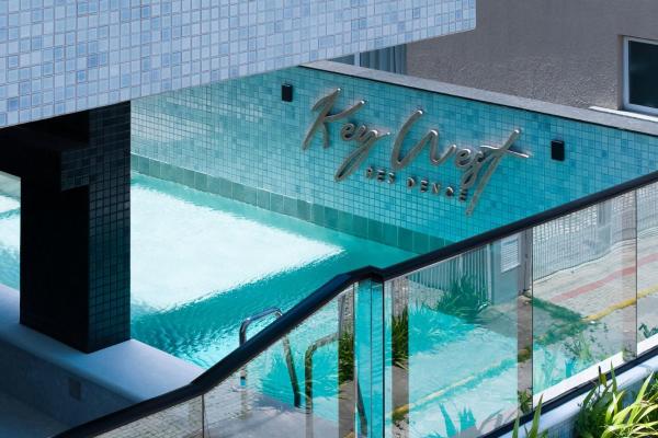 Apartamento Alto Padrão Com 2 Suites E Piscina - Bombinhas