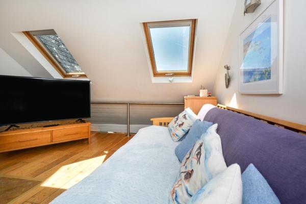 Jollies - Saint Ives